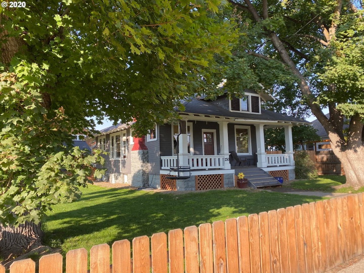 Winemaker's Bungalow Close To Downtown - Baker City, OR