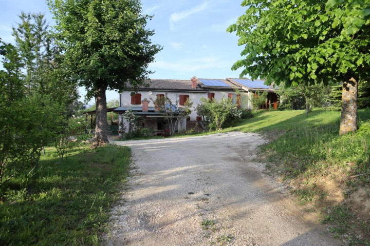 Villa Street Of The Sibillini Mountains - Ascoli Piceno