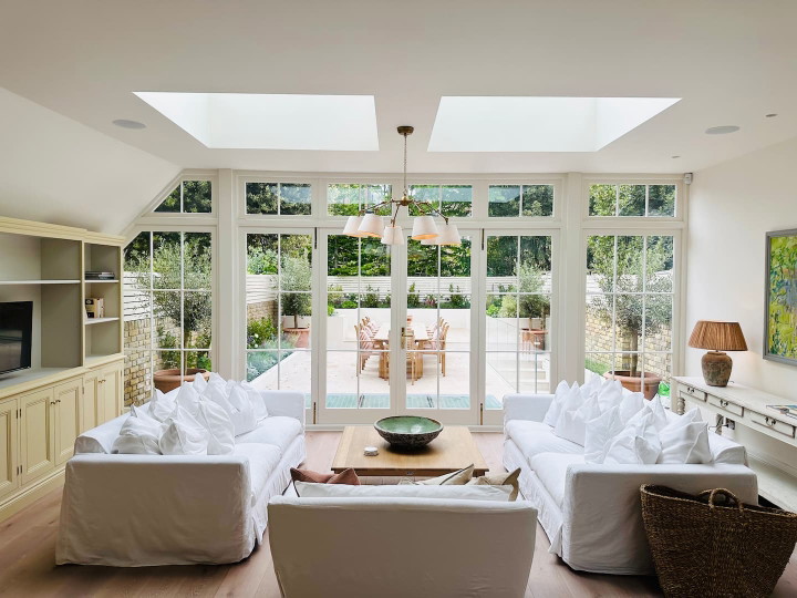 5,400sqft Luxury Fulham Townhouse, Spa & Pool - London