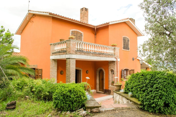 Idyllic Villa In The Hills With A Panoramic View Of The Tiber - Fiano Romano
