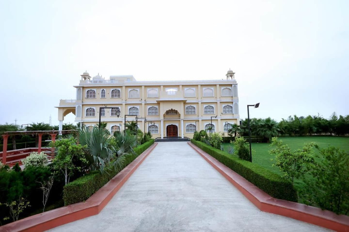 Hari Mahal Resort | Elegant Retreat Near Neemrana - Neemrana