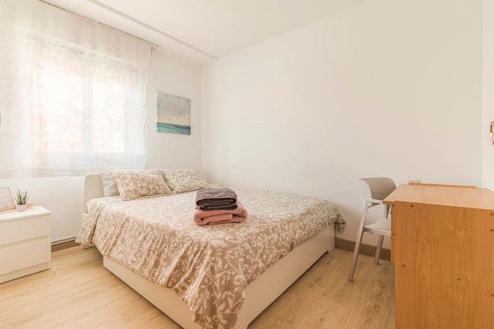 Habitación Privada En Alcalá De Henares - Spain