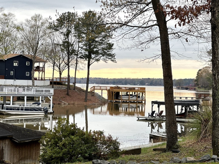 Waterfront Home With Sunset View, Grill, Games - Lake Gaston