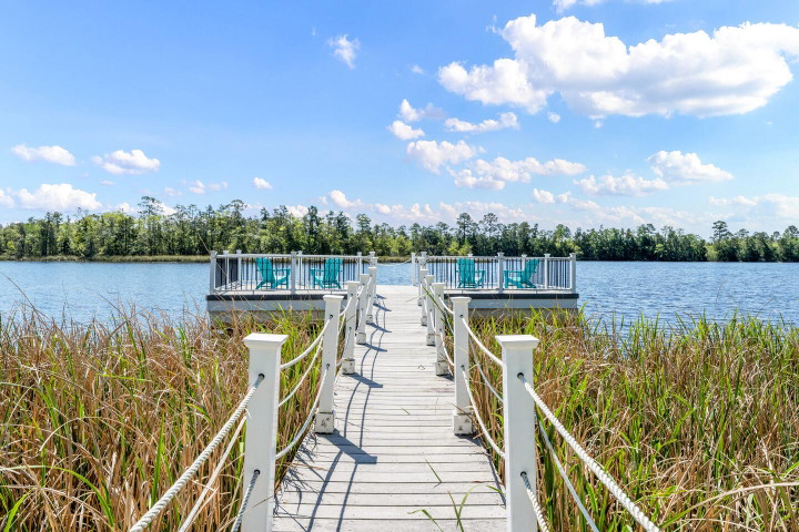 Riverfront House W/ Boat Dock, 3 King Beds - Milton, FL