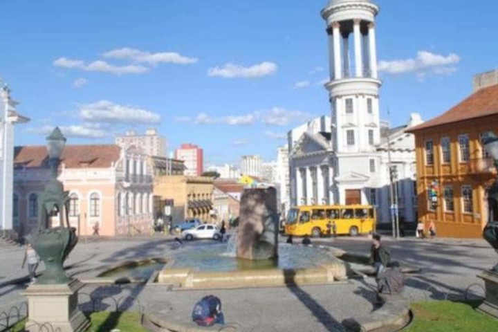 3 Or 5 Comfortable En-suite Rooms In The Centre Of Curitiba - Curitiba
