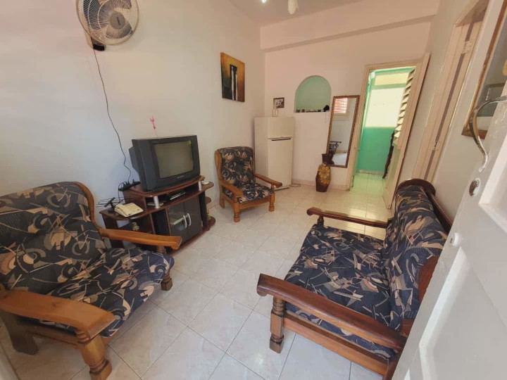 Casa Lisandra In Old Havana - Havana