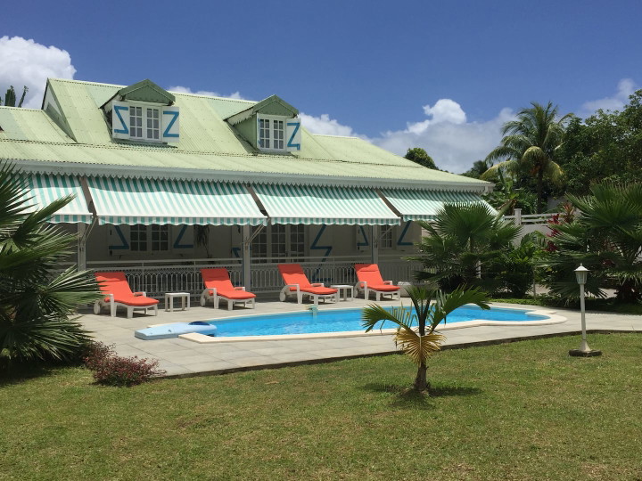 Belle Villa Créole Avec Piscine - Guadeloupe