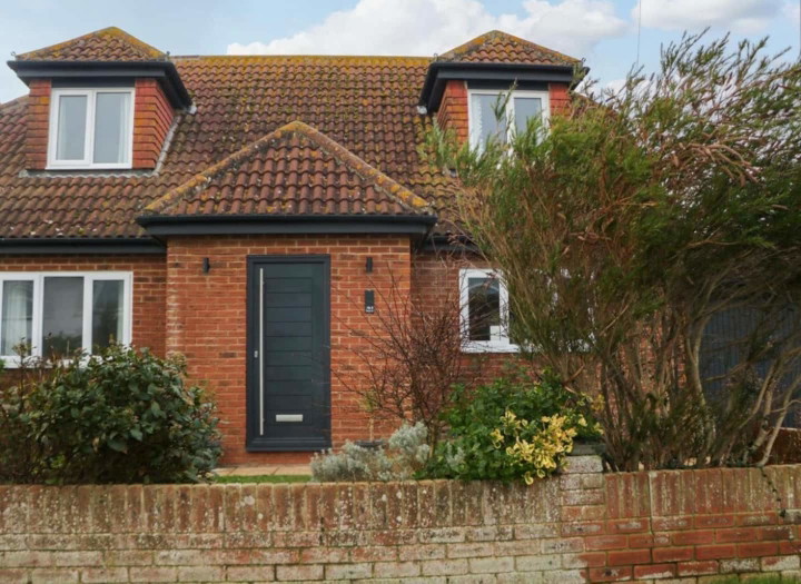 8 Sea Way - Arundel
