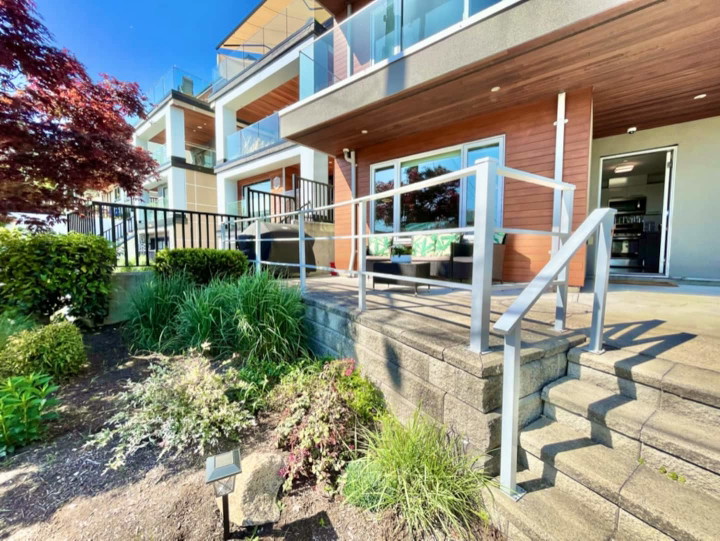 Luxury Ocean View Suite - White Rock