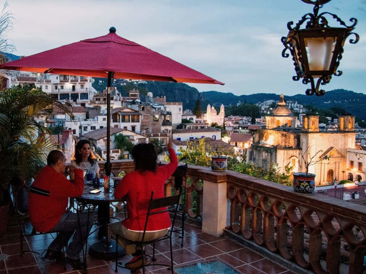 El Farolito De Fer | 4h Downtown Taxco - Taxco