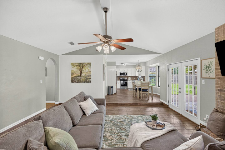 Cozy & Modern 3br Home With Huge Backyard - 애빌린