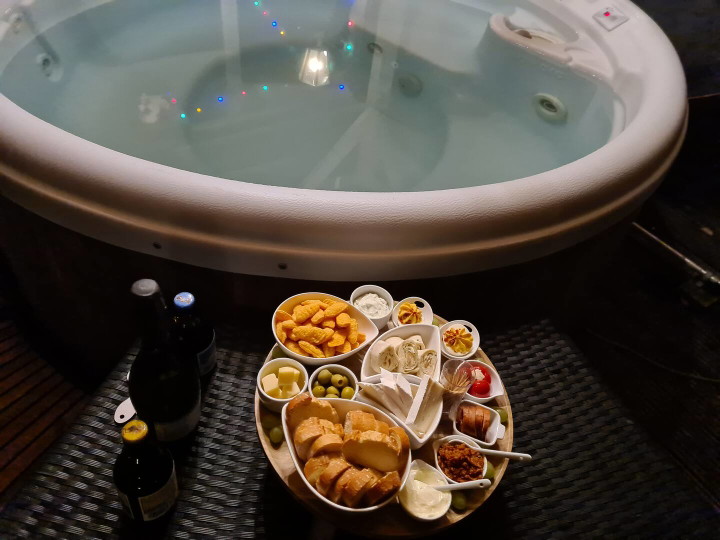 Kabouter Wellness Inclusief Sauna En Jacuzzi - Apeldoorn