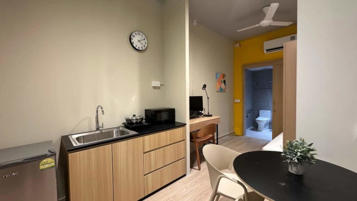 Twin Room Studio (2 Attached Bathroom) - Singapore