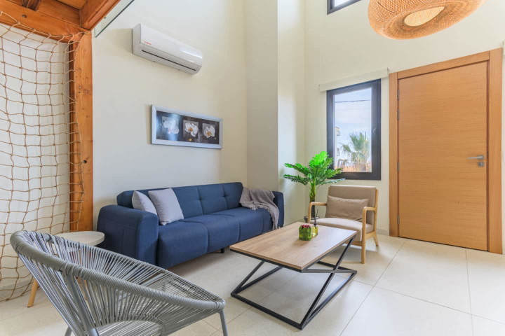 Sea Loft 1 - Beach Side 2-br Apt In Kfar Abida - Lebanon