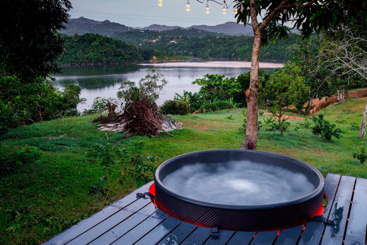 Hot Tubelake Mountainoutdoor Bathroomtropical - Utuado