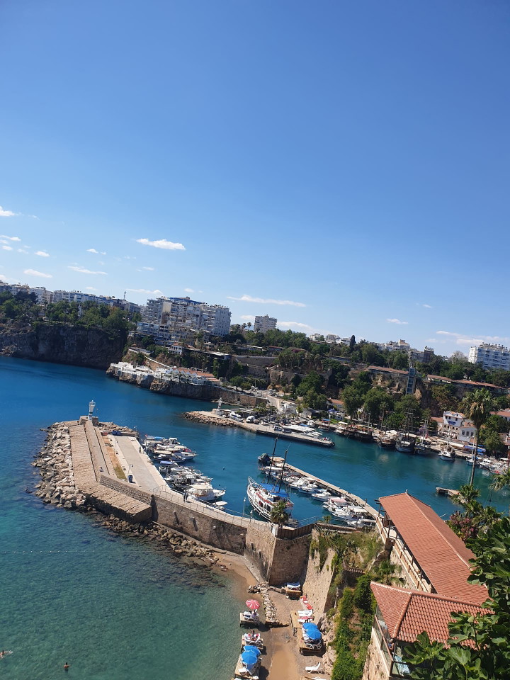 Maison Individuelle Avec Jardin Près De La Mer à Kaleici - Antalya