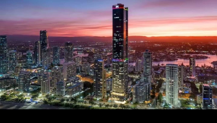 Oceanview, Elec Scooter, Lvl 55 - Surfers Paradise