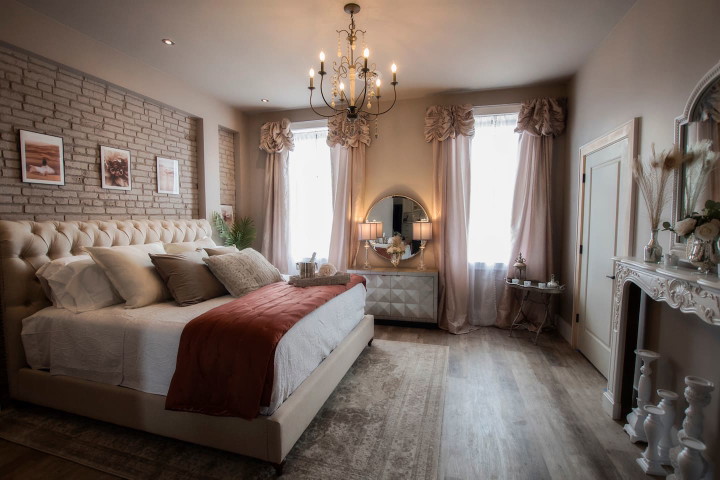Chic Retreat Small Town Charm, City Sophistication - Illinois