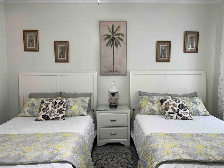 "Elegant Nook" No. 2 - San Antonio, TX