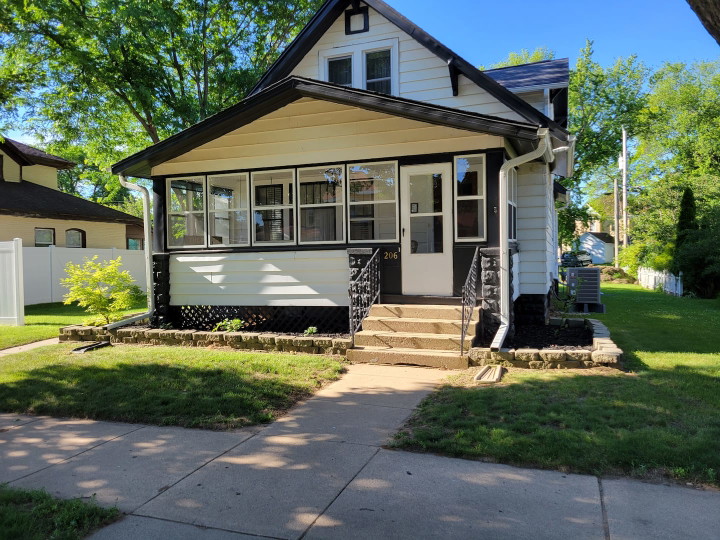 Spacious Bungalow-close To Cascade Mtn & Wi Dells - Portage, WI