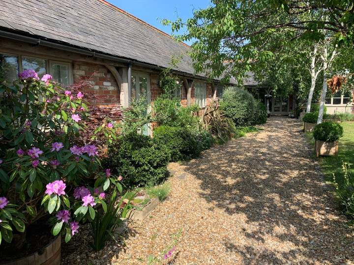 Lovely 2 Bedroom Cottage In Poulshot, Up To 5 Pax - Devizes