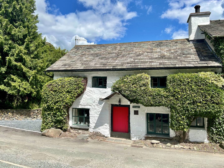 Beautiful, 17th Century Lake District Cottage Close To Village And Mountains - コニストン