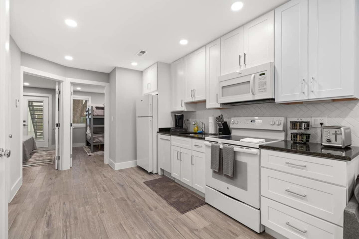 Quaint City Flat+urban Oasis+nearcapitol Hill+prkg - Washington, DC