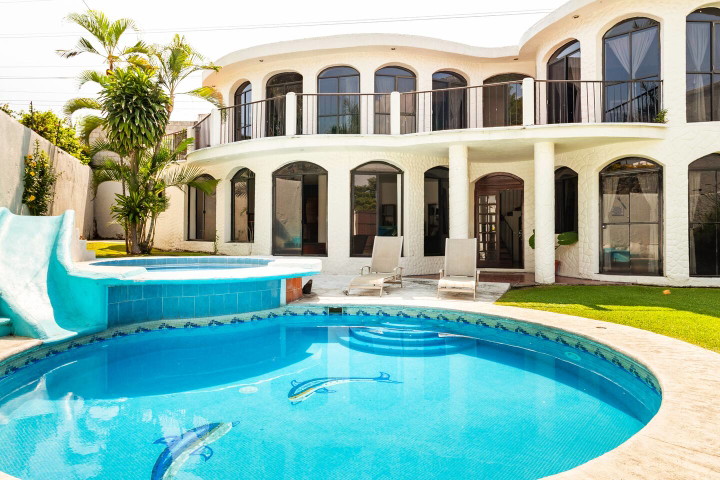 House With A Private Pool, Barbecue Grill, And Wi-fi - Temixco