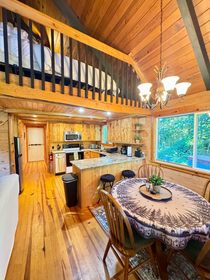 Moose Cabin With Hottub|fire Pit - Skykomish, WA