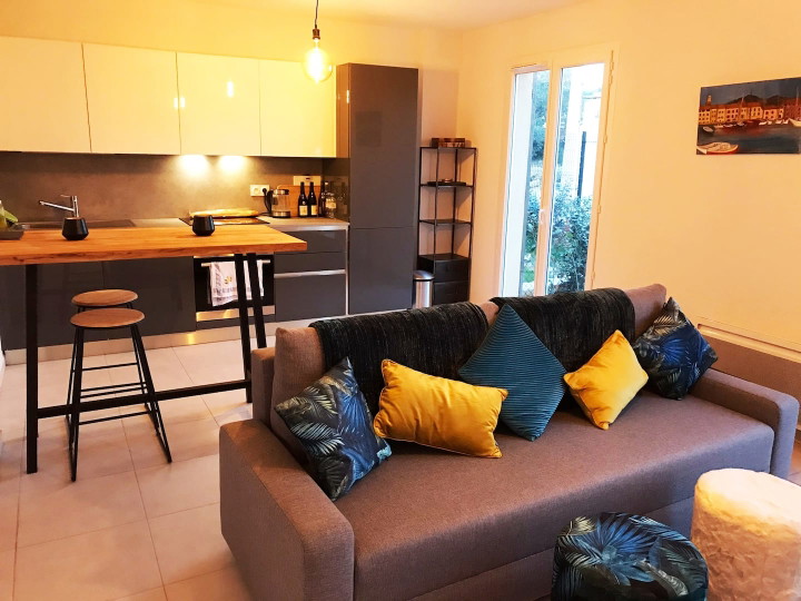 Moderne, Climatisé, 2&nbsp;Lits Avec Belle Terrasse - Le Plan-de-la-Tour