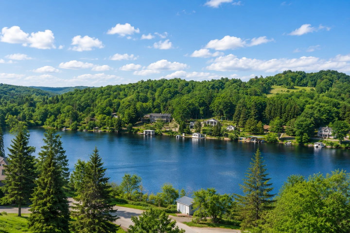 Huntsville Lakeview Retreat | Dock, Jacuzzi & Game - Huntsville