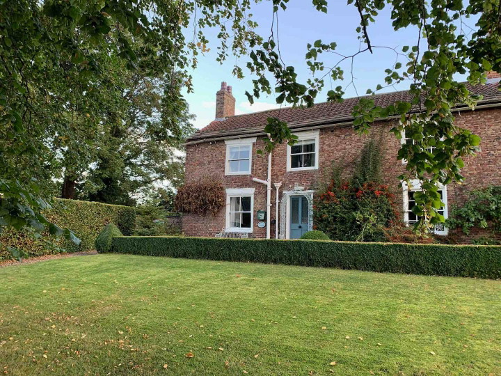 Matchbox Cottage Grade Ii Listed Building -Ripon - Ripon