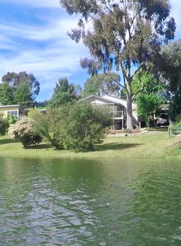 Green Stones - Amazing Waterfront Location - Jamieson