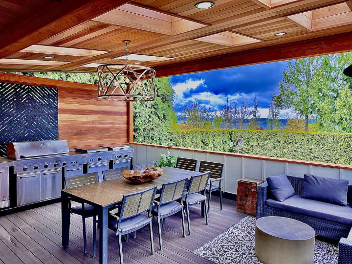 Kirkland Lakehouse Vista Plus Guest Cottage - Bothell, WA