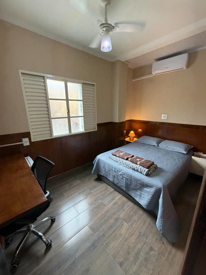 Suíte Plus 24 - (Casal, Ar Condicionado) - Bragança Paulista
