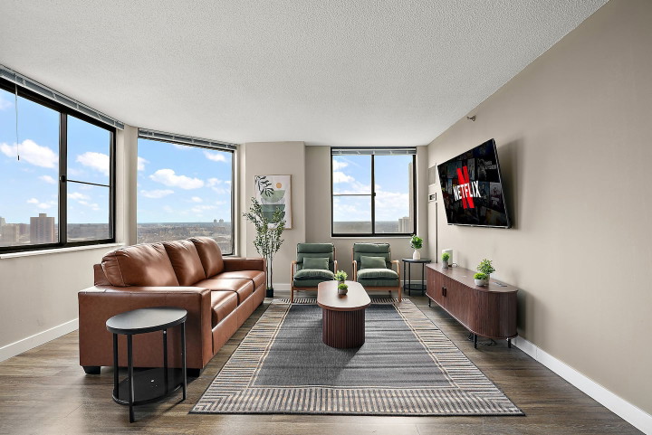 Stylish Condo In Heart Of Downtown: Parkingpool - Minneapolis, MN