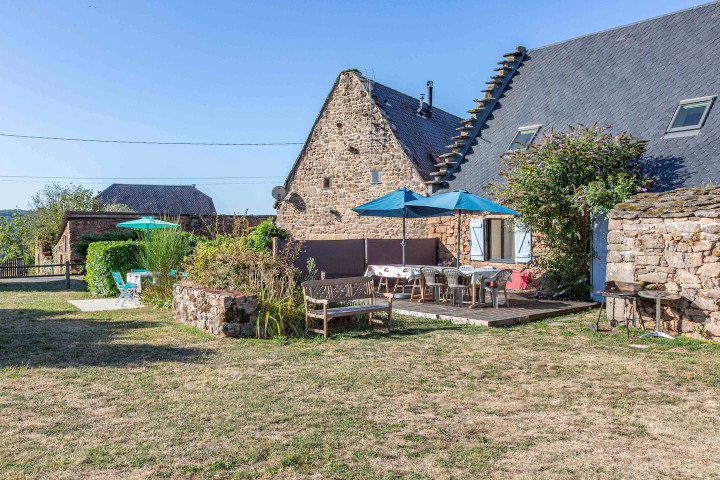 Grange Rénovée ( 15 P Max) - Correze