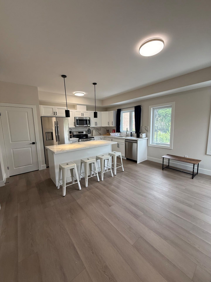 Unit 5 Modern 1br Condo In Kitchener - Waterloo, Canadá