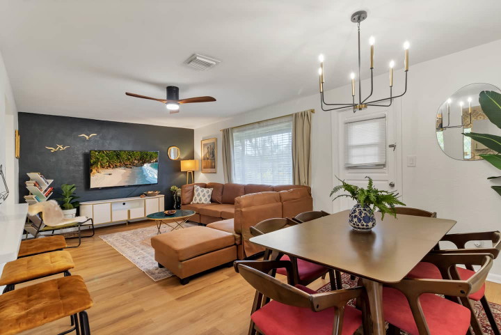 Comfortable & Spacious Retreat - Lake Mary, FL