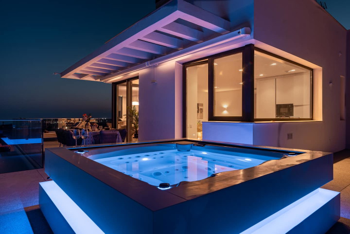 Almaré Infinity | Seafront Penthouse With Jacuzzi - Torre del Mar