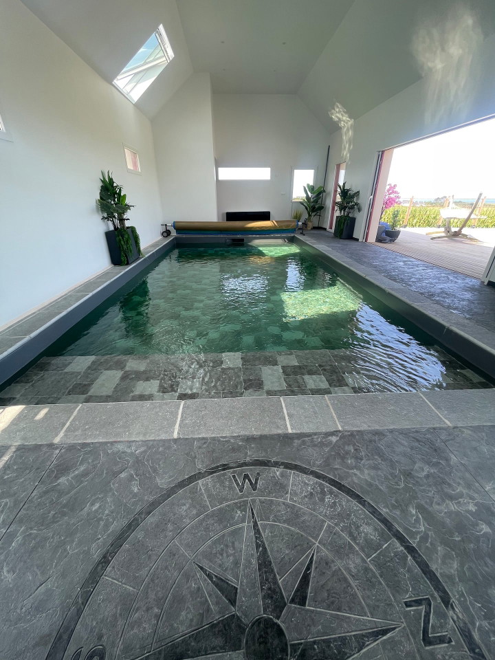 Maison Vue Mer Avec Piscine Intérieure, Mini Golf - Plouarzel