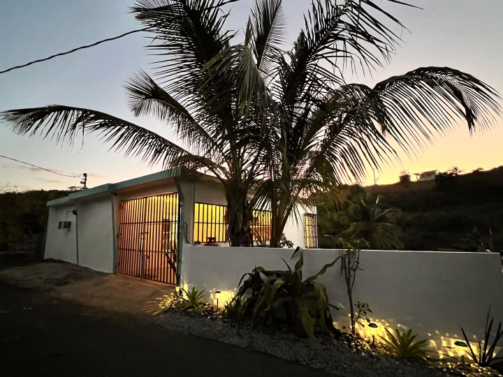 Casa En La Colina-comfortable Island Escape - Vieques