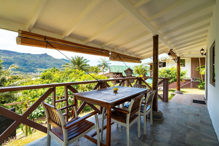 Ocean View Apartment -(Lemongrass Lodge) - Seychelles