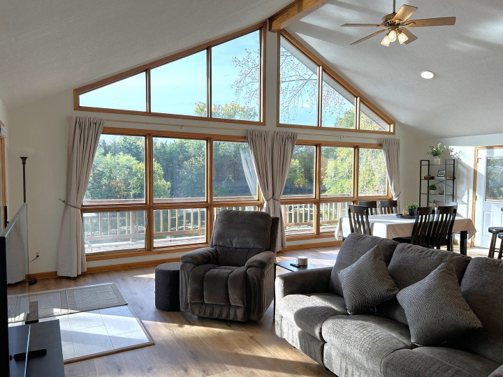 Relaxing Lake House Hideaway - Fremont, NE