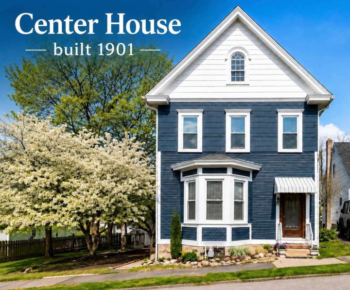 Center House 1901 | Walk To Broadway | Parking - Palmerton, PA