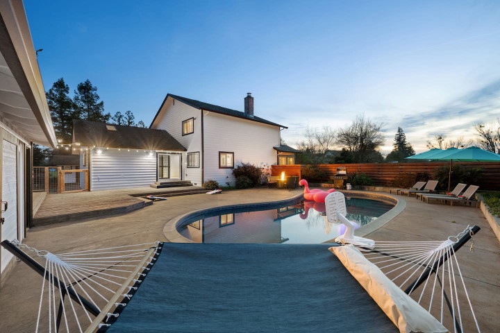 6bd/3.5ba Winecountry Pool Home W/ Billiards + Bbq - Sebastopol, CA