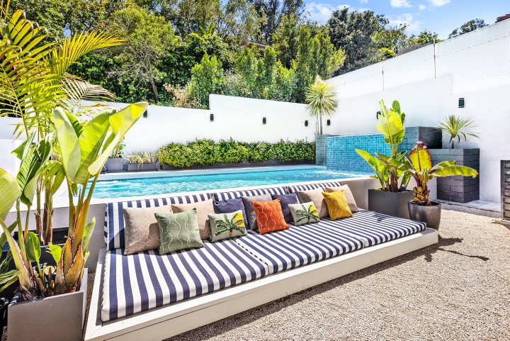 Beautiful Hollywood Hills Pool Villa & Iconic View - Burbank, CA