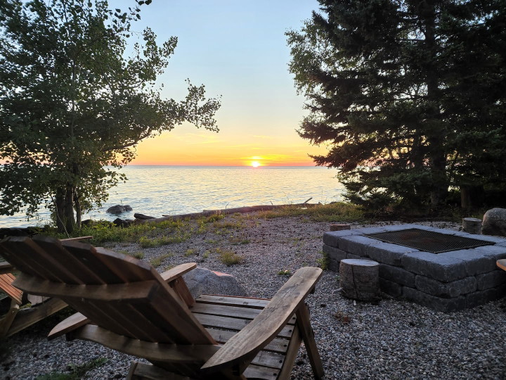 3br Lakefront Hottub Fire Pit/pl 4 Season House - Manitoba