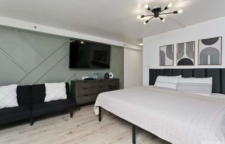 Aloha Suite Near The Sea Iv, 3 Block Walk To Beach - Honolulu, HI