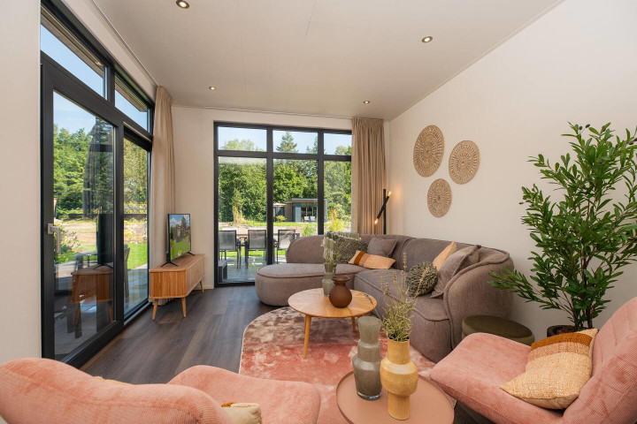 Cannenburch Deluxe With Hot Tub | 4 People - Deventer